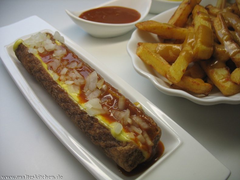 Friet sate mit Frikandel speciaal